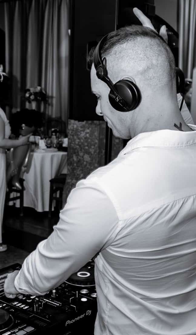 DJ Ratkay – Elegáns Esküvői DJ - eskuvo.dj